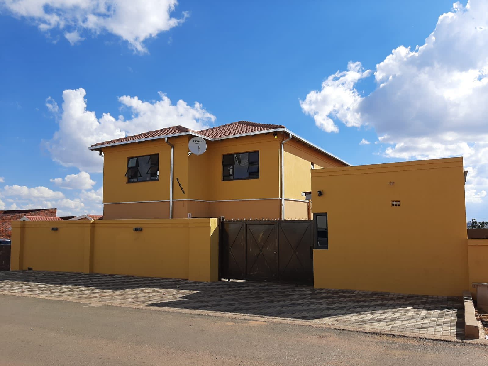 Home | Mohlakeng Guest House | Book Now